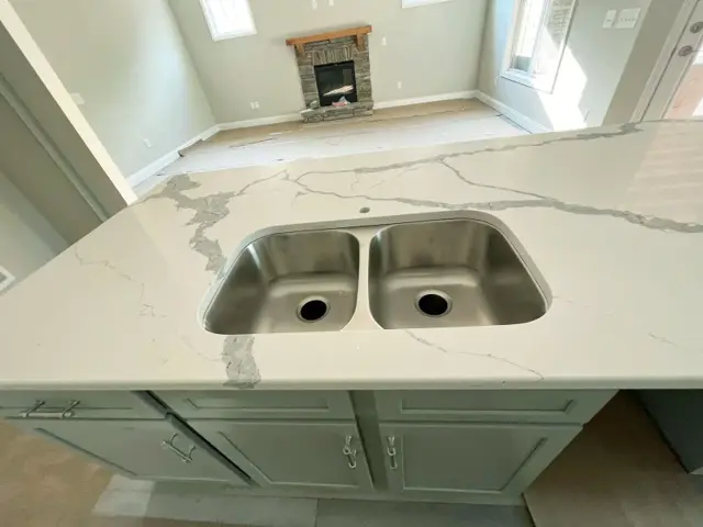 Calacatta Artemis Quartz Countertops in Richmond | ECG of Richmond